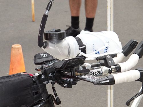 A (Brief) History of Aerodynamic Hydration on Triathlon Bikes – Triathlete