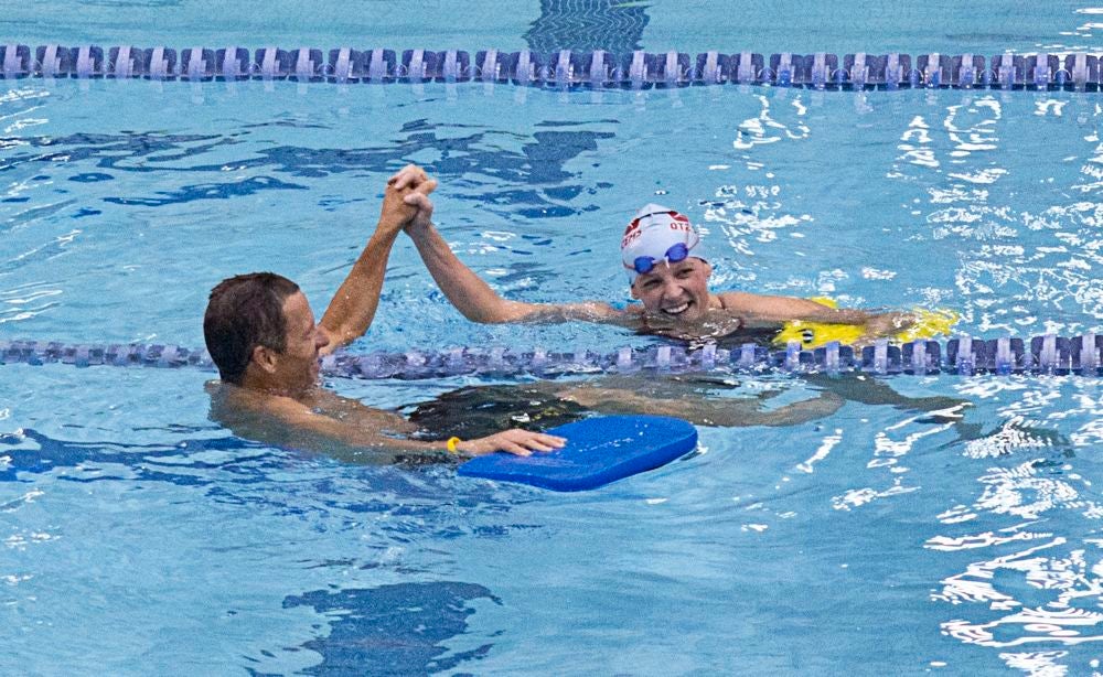 Lance Armstrong's Duel In The Pool – Triathlete