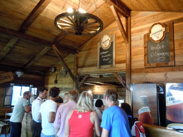 Challenge Roth's Erdinger Party – Triathlete