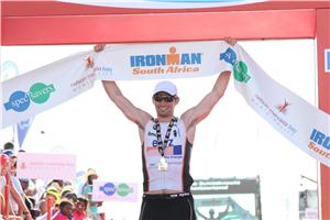 Ronnie Schildknecht, Jessie Donavan Win Ironman South Africa – Triathlete