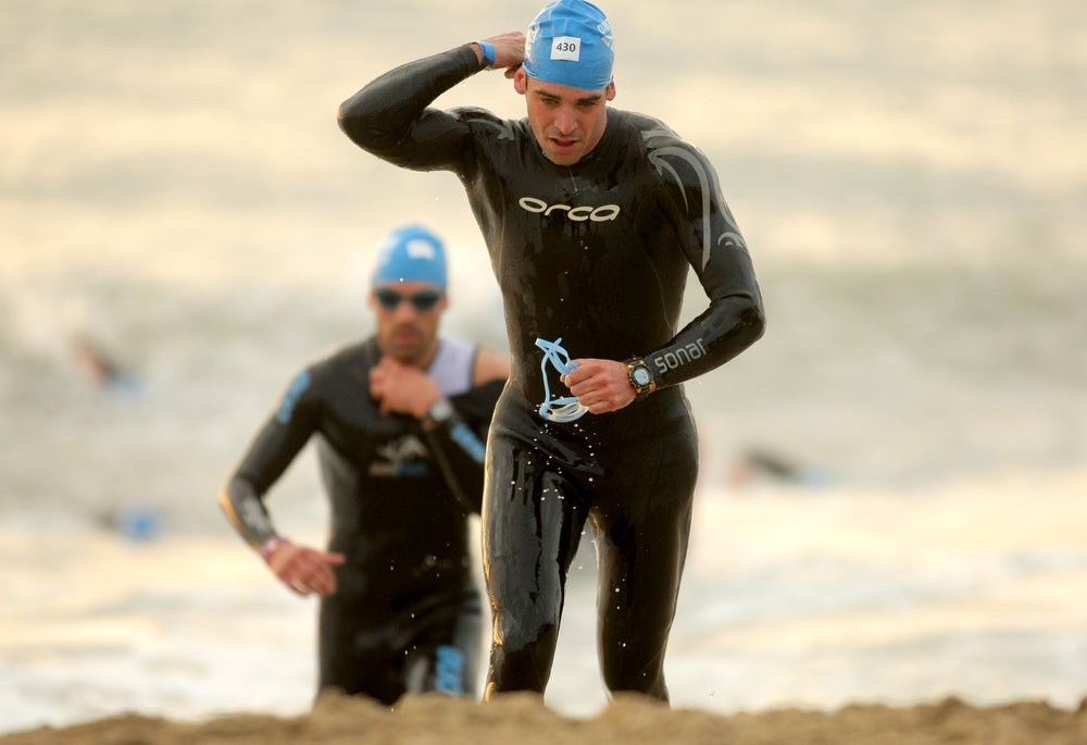 Six Steps To Master The Swim Exit – Triathlete