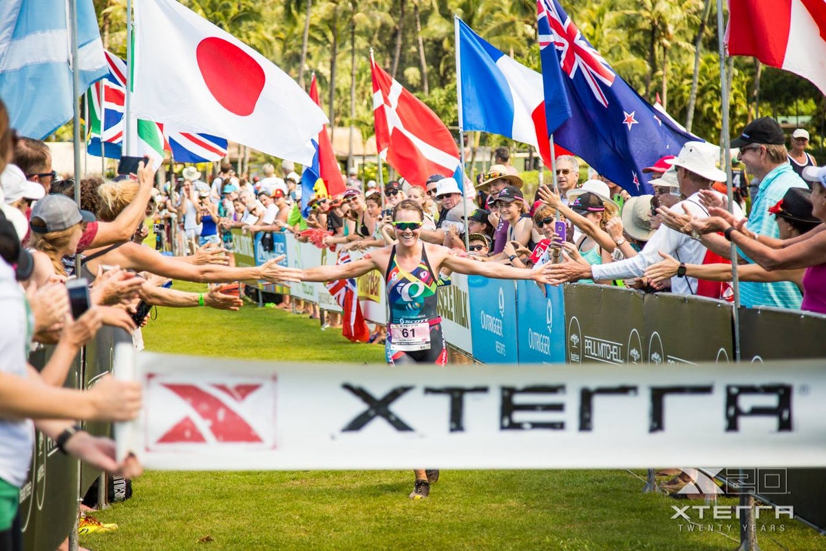 Josiah Middaugh And Flora Duffy Wow In Maui – Triathlete