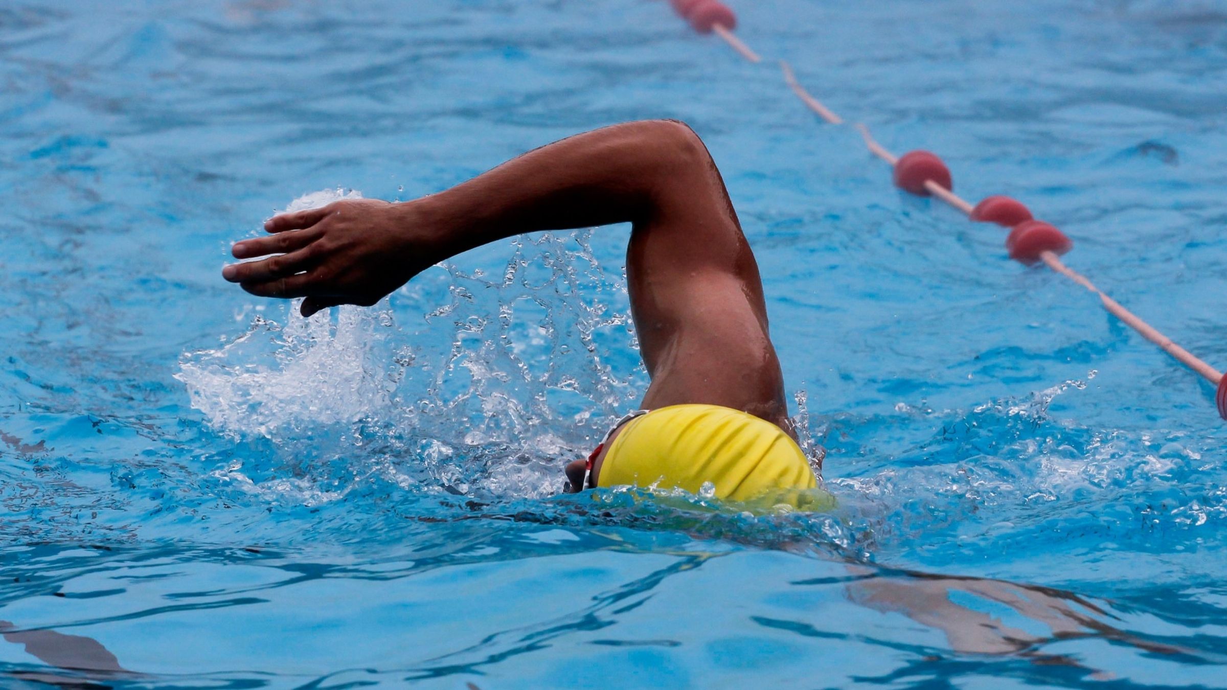 Weekend Swim Workout: Flashes of Fast – Triathlete