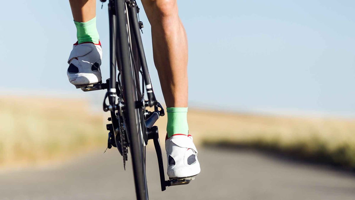 One-Hour Workout: Single Leg & Cadence Spins – Triathlete