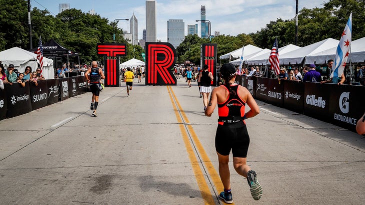 The Complete Beginner's Guide on How to Train For Your First Triathlon ...