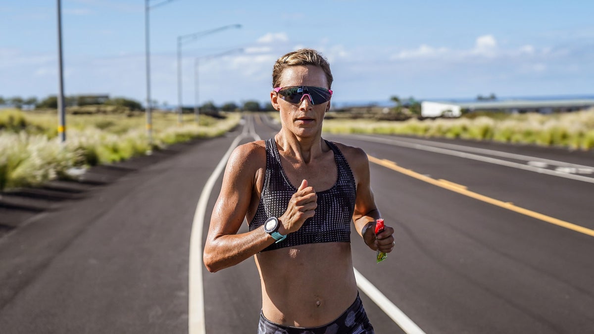 One-Hour Workout: Linsey Corbin’s Go-To Kona Build Run – Triathlete