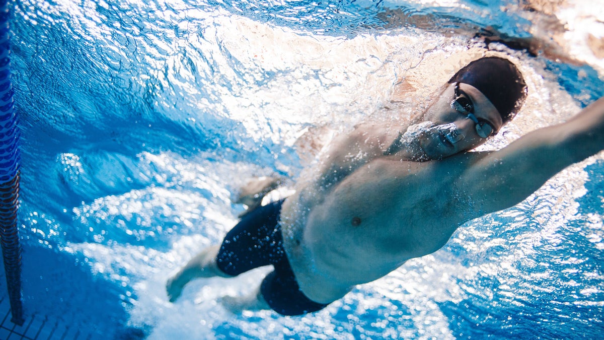 One-Hour Workout: Pull and Build Swim – Triathlete