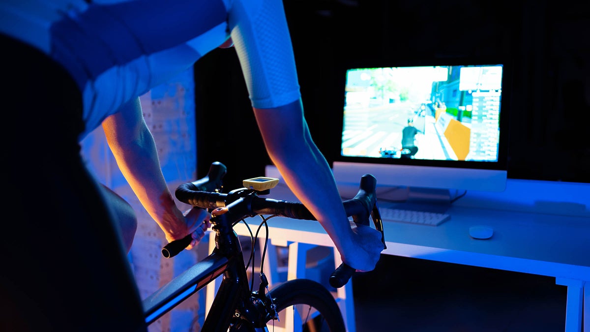 Racing Inside: A Rider’s Guide to E-Racing – Triathlete