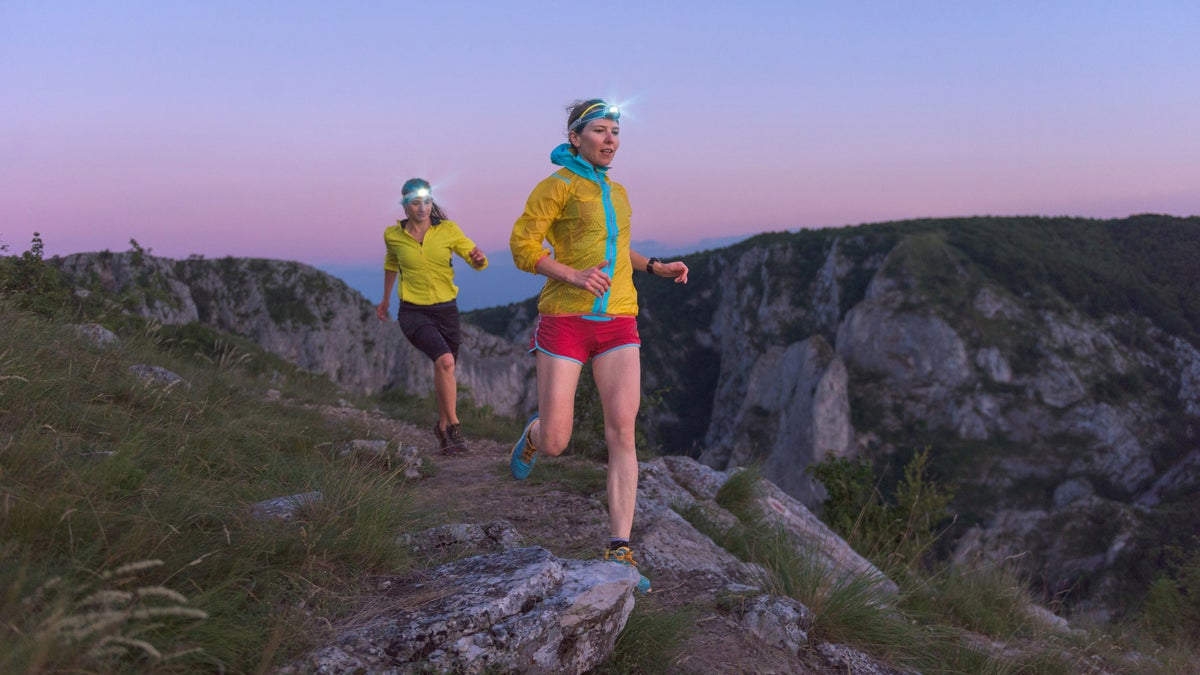 Running In Low Light: What Kind Of Gear Do I Need? – Triathlete