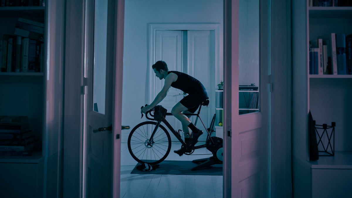 One-Hour Workout: The "Time Flies" Trainer Ride – Triathlete