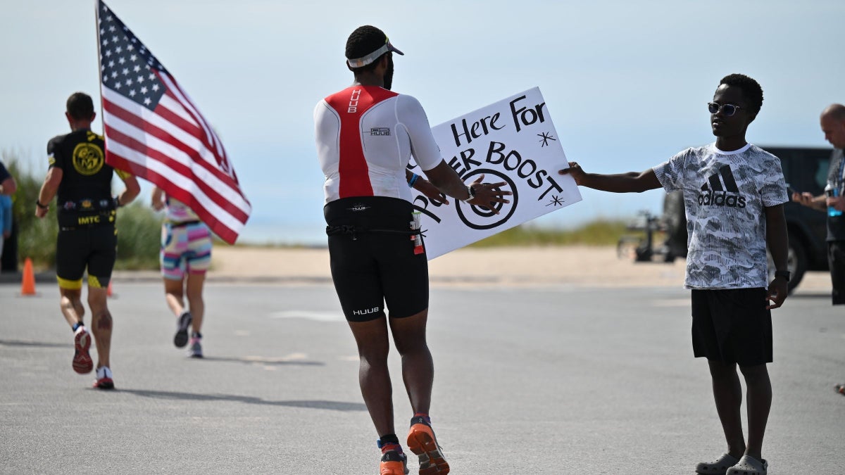 7 Race Moves That'll Slow You Down (But Are Totally Worth It) – Triathlete