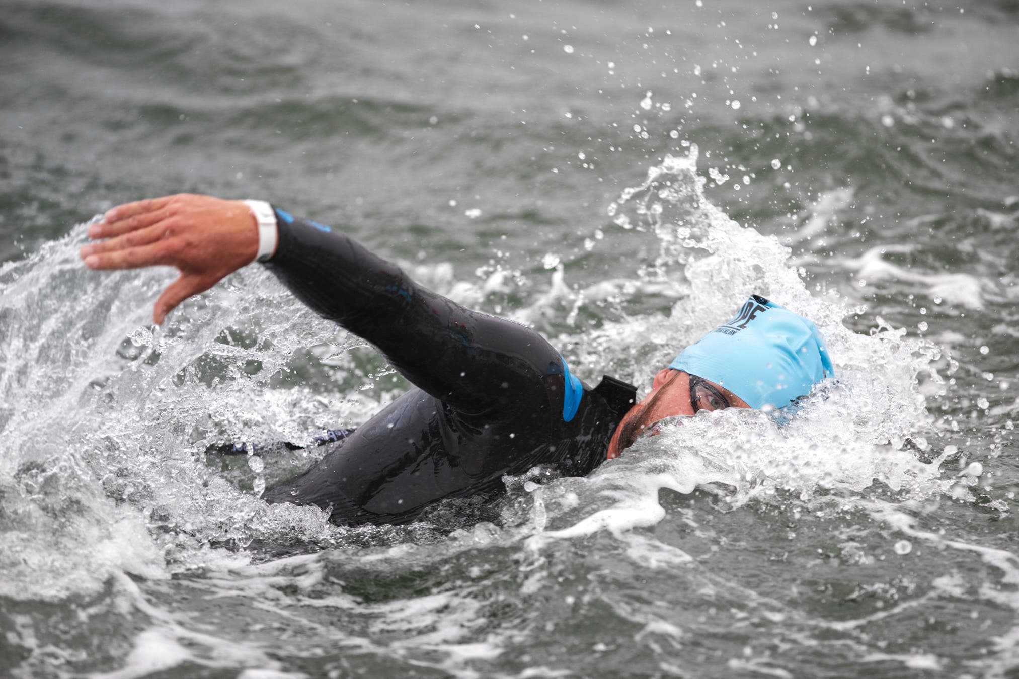 An Open-Water Expert Explains How to Swim in a Current
