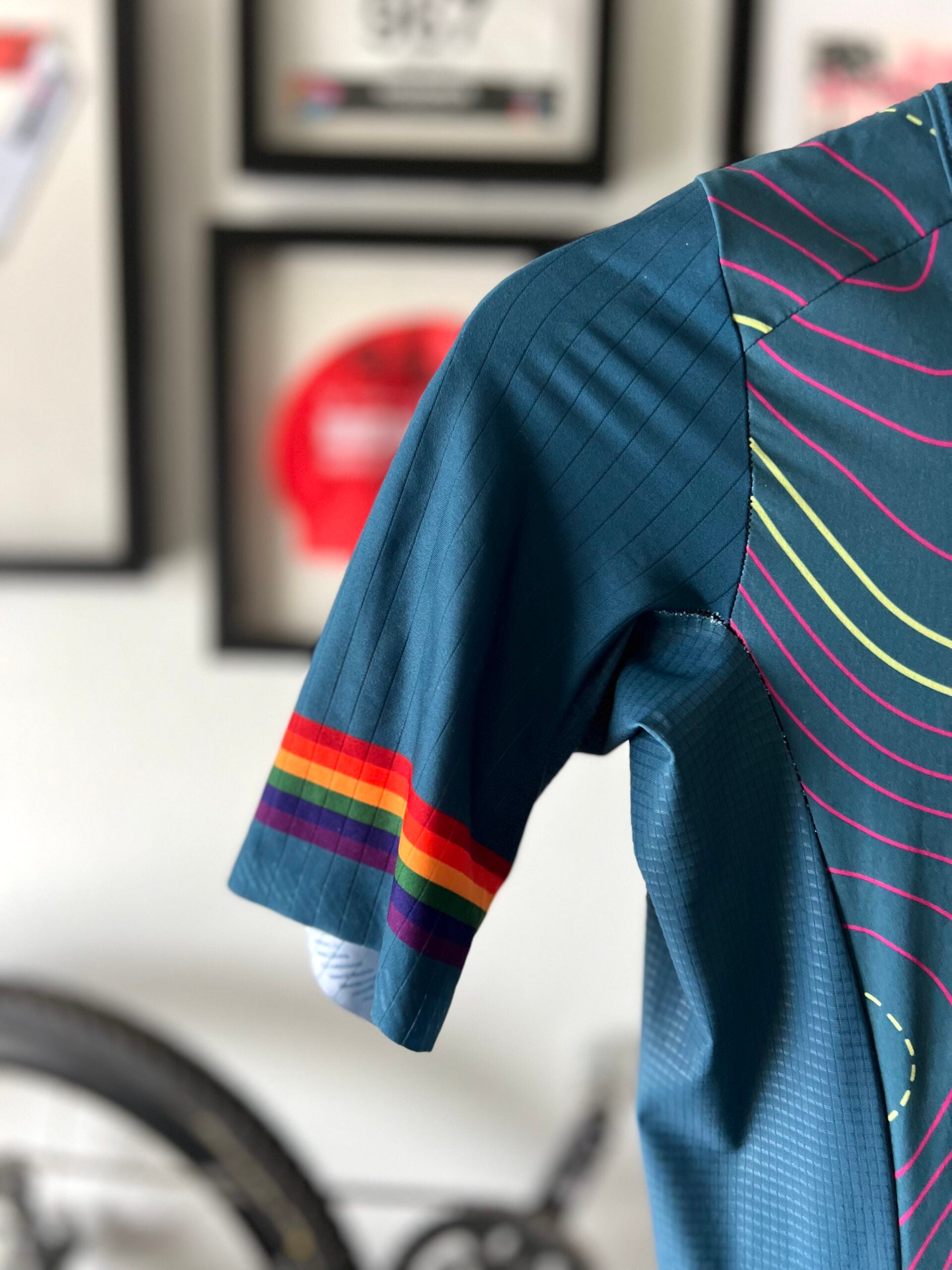 Reviewed: Mauna Apparel Fully Custom-Tailored Race Trisuit – Triathlete