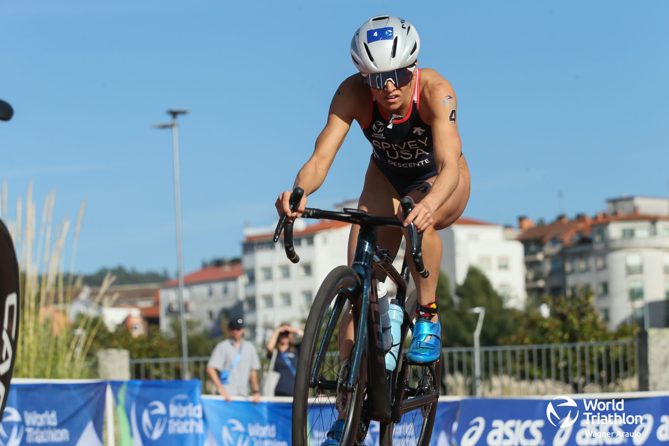 Who is Top American Short-Course Pro Triathlete Taylor Spivey? – Triathlete