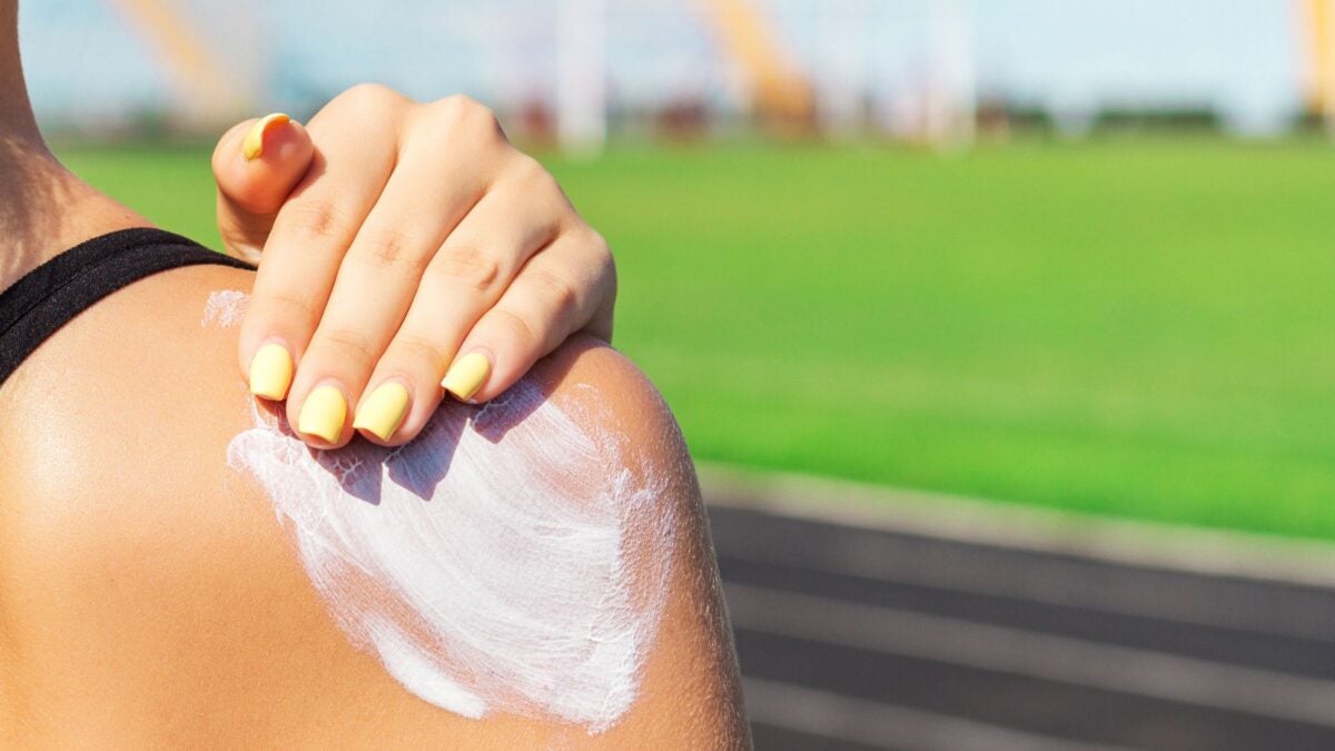 Research Confirms: No, Sunscreen Won't Make You Overheat – Triathlete