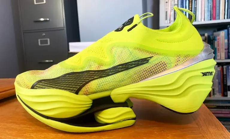 Should You Train in Illegal Running Super Shoes? — Triathlete