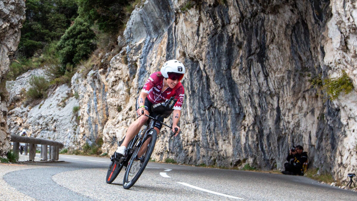 How to Bike Downhill Fast for Faster Triathlon Finish Times – Triathlete