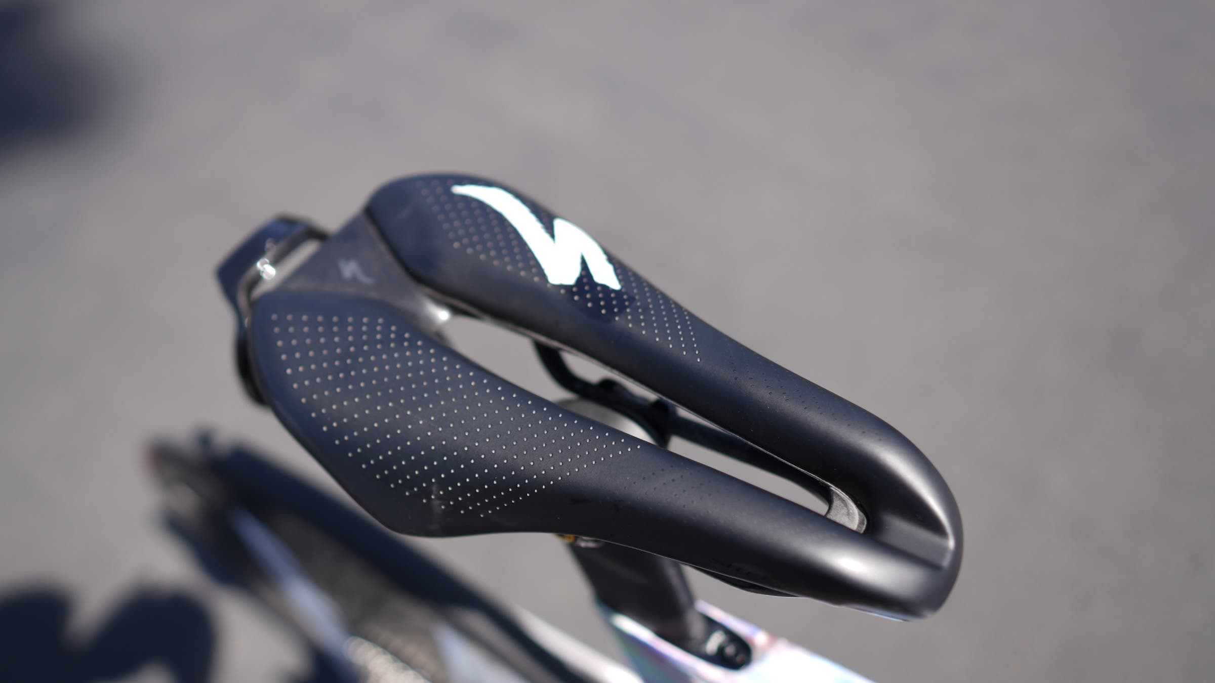 Pro Triathlete Paula Findlay's Specialized Shiv TT Bike — Triathlete