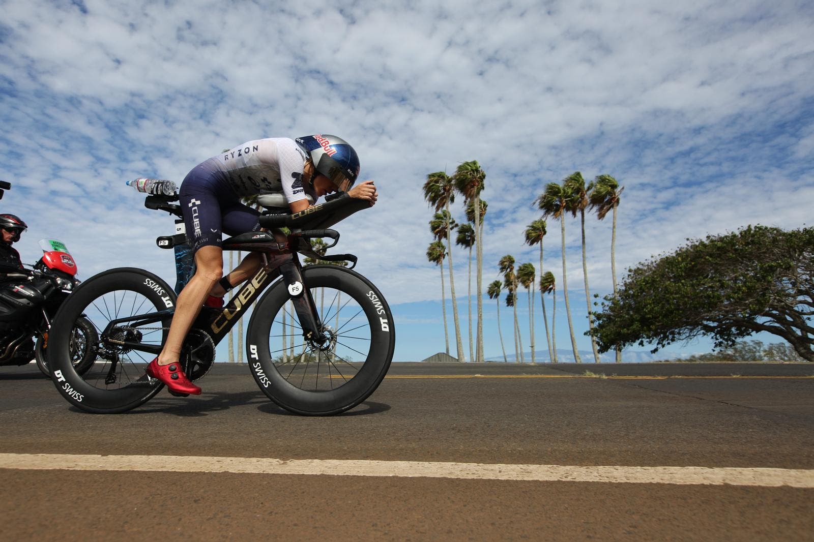 2025 Ironman World Championship Results: Solveig Løvseth Wins— Triathlete
