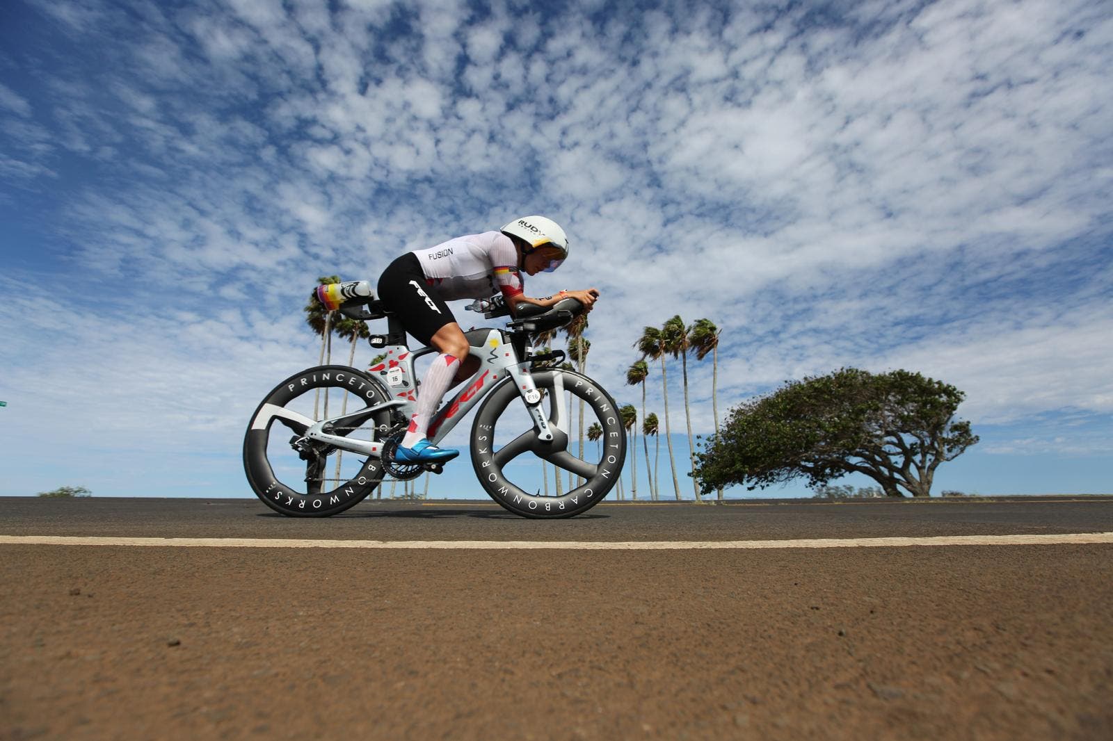 2025 Ironman World Championship Results: Solveig Løvseth Wins— Triathlete