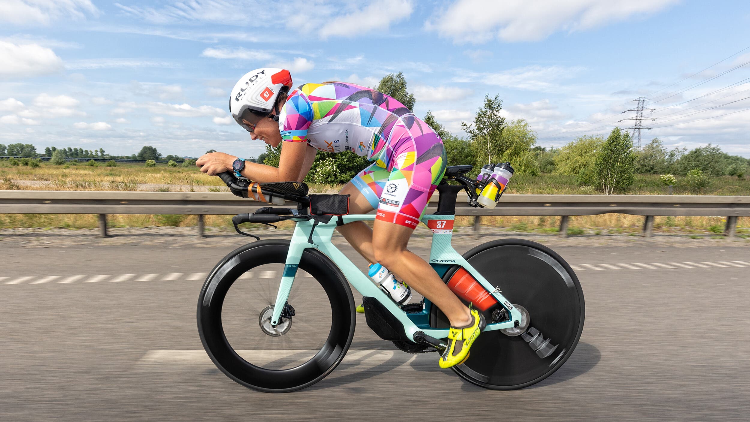 Single-Leg Cycling Workouts for a Smooth, Efficient, Balanced Pedal Stroke