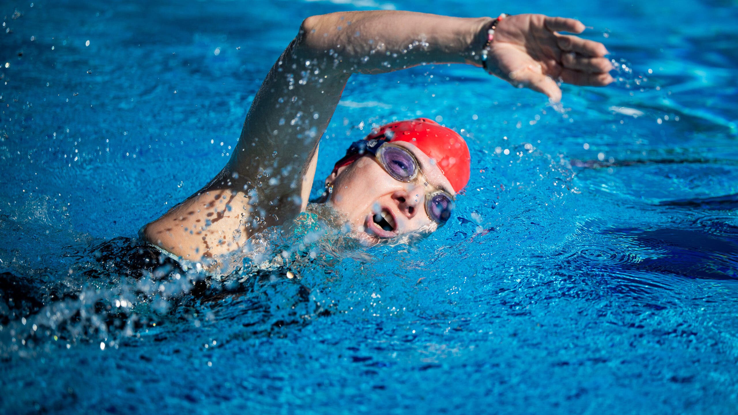 Base 400s Swim Workout for Easy Triathlon Training Days— Triathlete