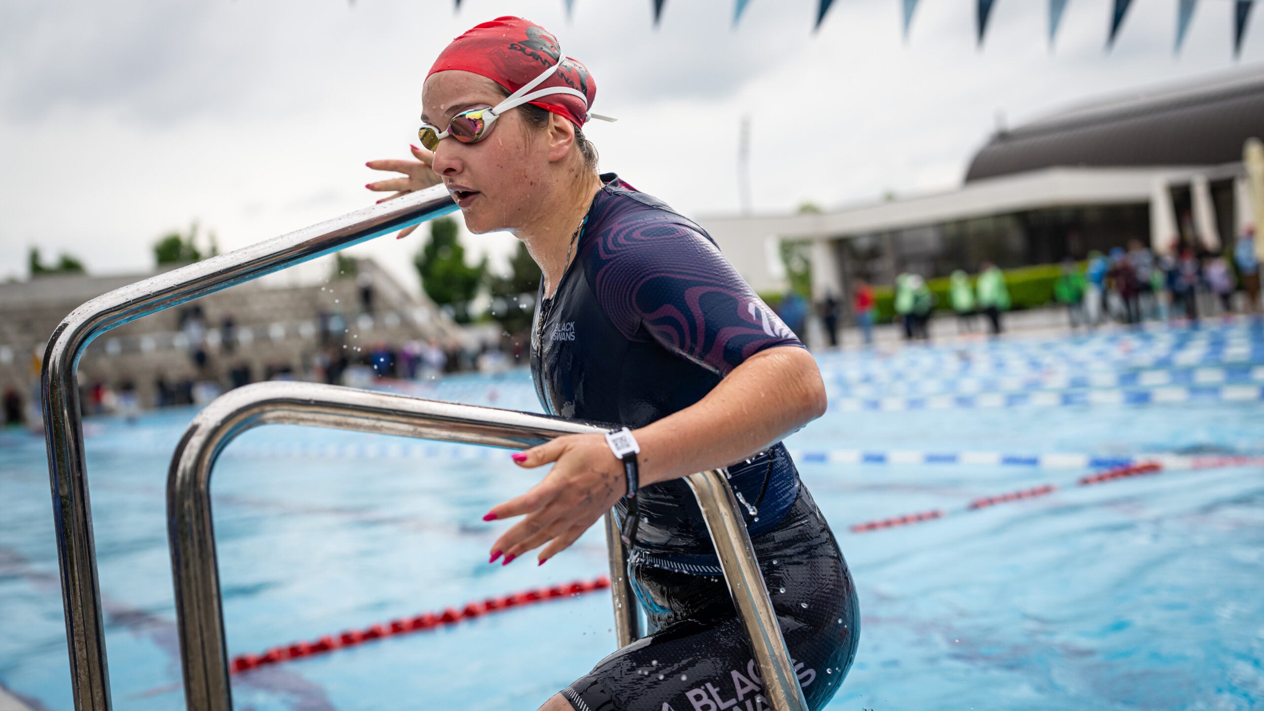How to Reduce Post-Swim Dizziness: Vestibular Exercises— Triathlete